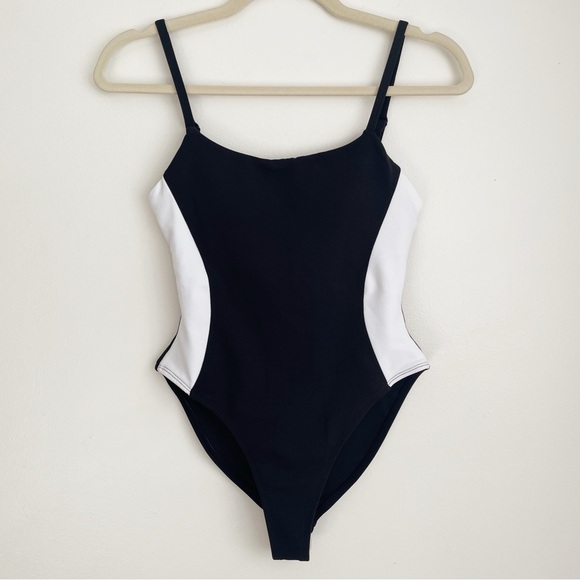 Wilo Bathing Suit